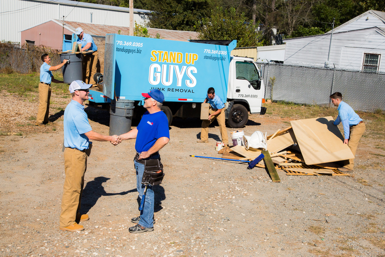 What to Look For When Choosing a Junk Removal Service Near Me – Stand ...
